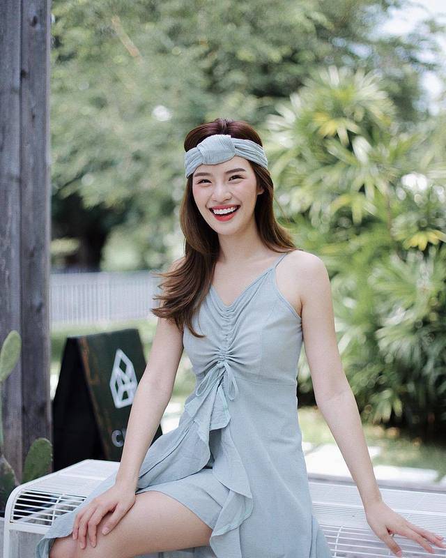 Spiceee.net | 25 Style ' แต่งตัวไปเที่ยวทะเล ' แบบไม่ต้องใส่ชุดว่ายน้ำให้เขินจนตัวม้วน