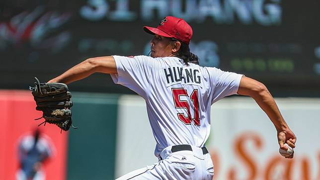 黃暐傑今天先發了！3A投5局飆7K 巨人教頭真的有考慮他 | TSNA | LINE TODAY