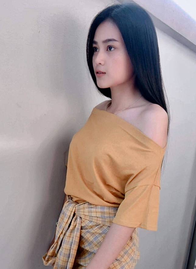 77kaoded | รำวงเพชรบุรี มากด้วยนางรำในวัยเรียน น้องน้ำเต้นสวยยิ้มน่ารัก มีผู้ชมคลิปกว่า 5 ล้านครั้ง0