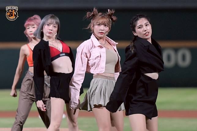 最「香」音樂祭！ Uni-Girls第三張單曲《 Project V 》推出 | TSNA | LINE TODAY