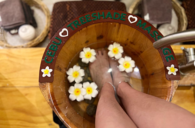 宿霧按摩推薦》Tree Shade Spa宿務按摩店還能做美甲！4.2顆星24小時不停歇 價錢只要台灣半價 - 安啾愛旅遊 - LINE旅遊