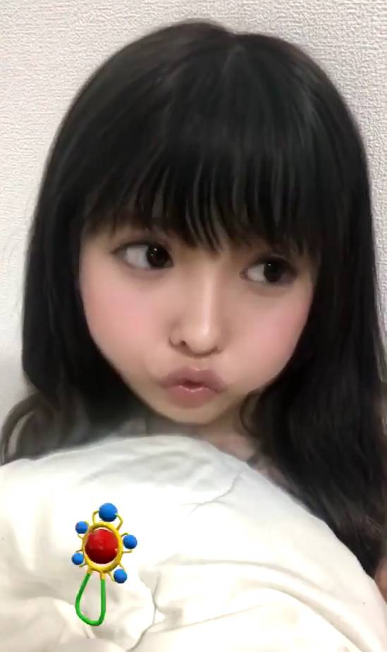 MThai.com | แอปหน้าเด็ก ฮอตฮิตเวอร์ ดารา AV โพสต์อวดความน่ารักในวัยเด็กแสนสดใส