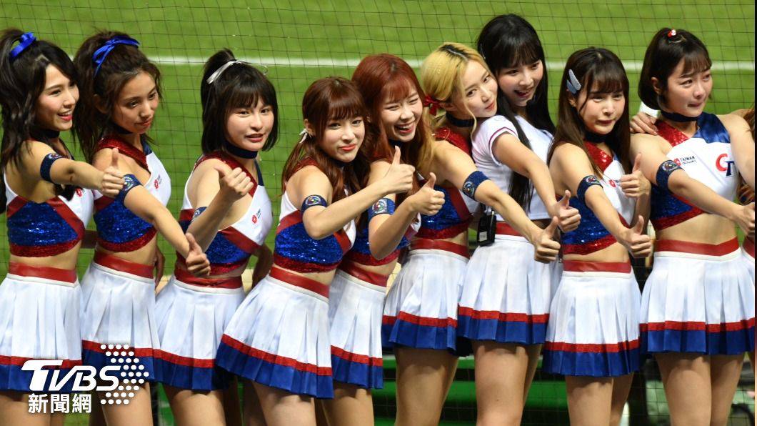 「啦啦隊露肚裝」震撼日媒！林襄性感熱舞登首頁 狂讚：台灣是奇蹟 | TVBS | LINE TODAY