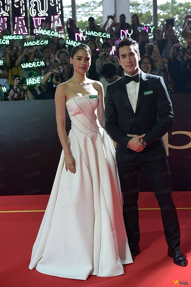 MThai.com - Gossip | ญาญ่า ให้กำลังใจ ณเดชน์ โดนวิจารณ์อื้อ! ชุดไปงาน ...