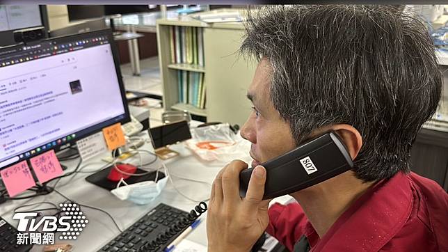 「Siri」報案立功 阿嬤騎車自摔啟動緊急報案 | TVBS | LINE TODAY