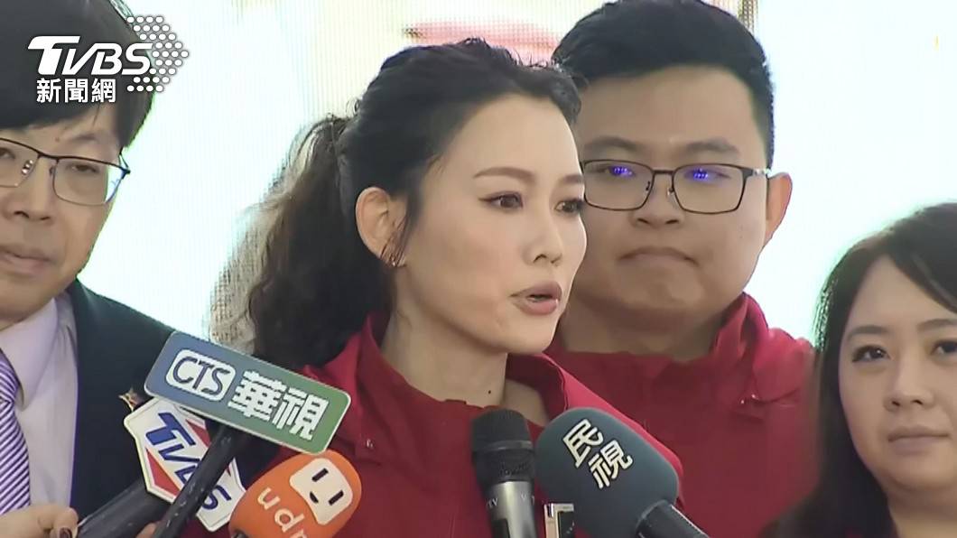 徐國勇再挺吳欣岱！ 親綠名嘴含淚也不投高 | TVBS | LINE TODAY