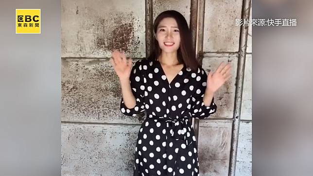 正妹水泥工「日扛2000袋水泥」身體嚴重變形！傷殘夫自責爆哭 - PEEKME