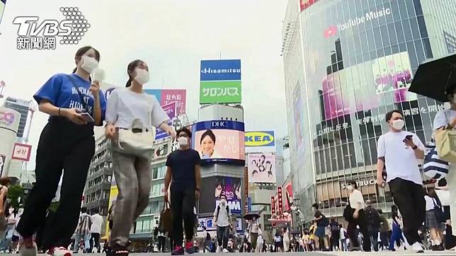 日攀第8波疫情！單日死亡「創新高」 醫：帶防疫品 | TVBS | LINE TODAY