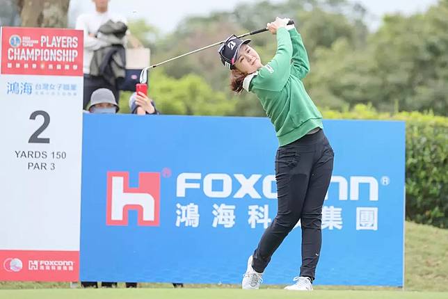 高爾夫》鴻海台灣女子職業高球賽第三回合 川崎春花趁勢追擊暫居后座 | 麗台運動 | LINE TODAY