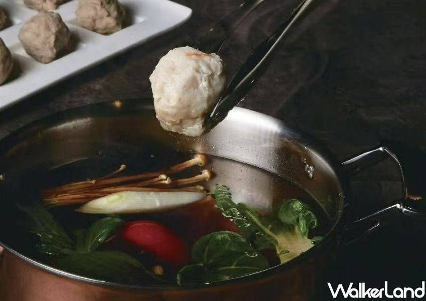 屋馬火鍋菜單搶先看！最快2月底開幕「涮屋馬」挑戰最難訂台中火鍋，「最低980元套餐、開到凌晨一點」重點先看。 | WalkerLand 窩客島 | LINE TODAY