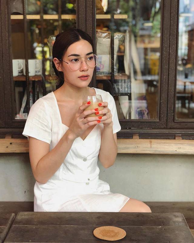 Spiceee.net | So So Cute ~ รวม 25 ไอเดียแต่งตัวของ 'สาวแว่น' มองมุมไหนก็น่ารัก