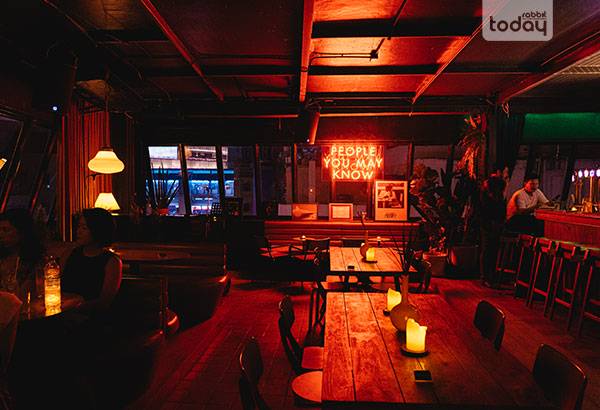 Rabbit Today | บาร์ลับสุดเก๋ สไตล์นิวยอร์ก กลางพร้อมพงษ์ ที่รวมตัวของ ...