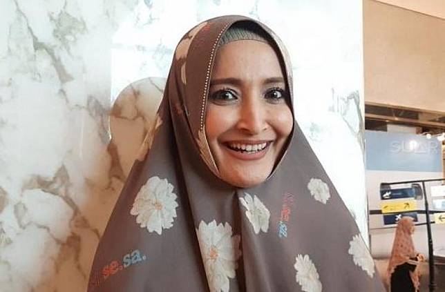 Kisah Inspiratif: Dulu Jadi Bintang Film Panas, 6 Seleb Ini Hijrah dan ...