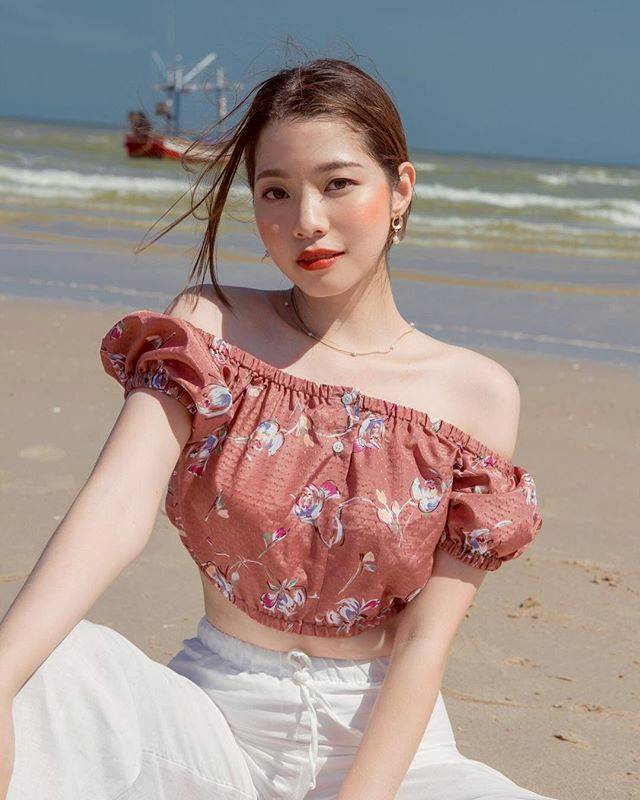 Spiceee.net | เปิดวาร์ป 10 นางแบบเสื้อผ้าในไอจีสุดคิ้วท์