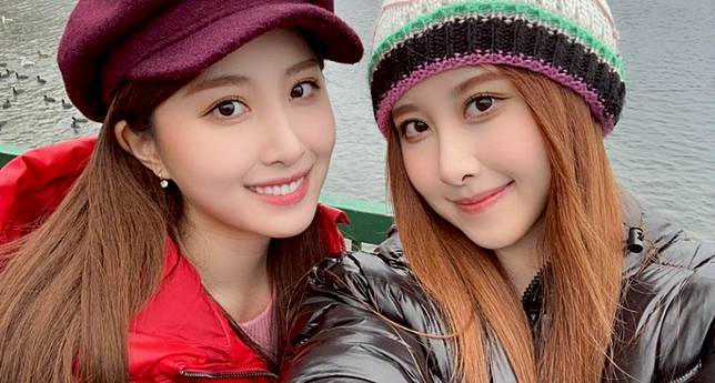 最美雙胞胎Sandy&Mandy清大畢業了！曬「絕美學士服照」狂吸3.3萬人朝聖 | 台灣達人秀TTshow | LINE TODAY