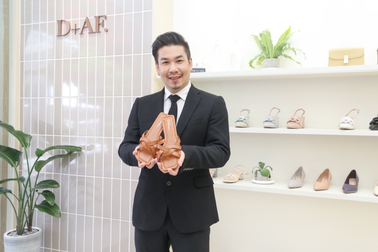 LINE購物｜先LINE購物 再購物 · LINE POINTS回饋賺不停