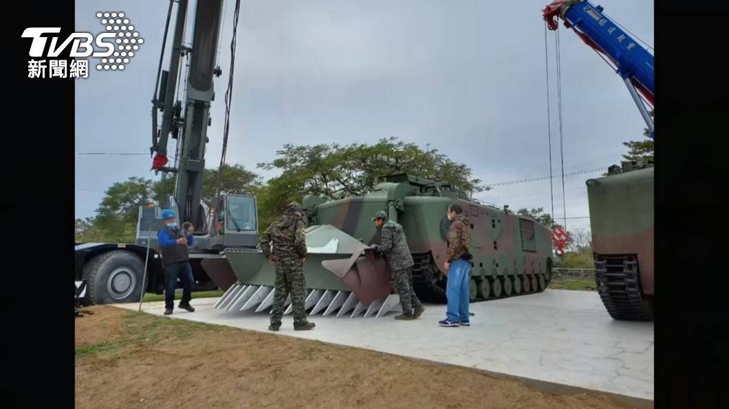 掃雷車大鋼牙被拔光！ 一夜遭竊24支「破800公斤」 | TVBS | LINE TODAY