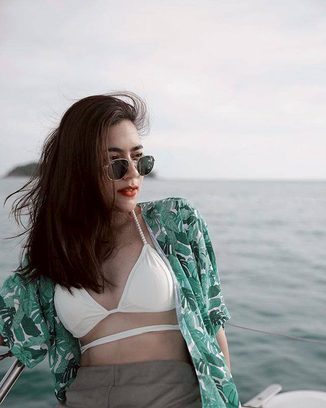 Spiceee.net | ก็แดดมันแรง ! ของมันเลยต้องมีกับแว่นตาดำสไตล์ขุ่นแม่ ราคาไม่ถึงหมื่น