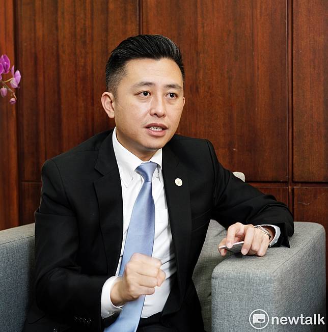 沒大沒小 林智堅記者會上直呼這3字 網友 把老師當小弟在叫 新頭殼 Line Today
