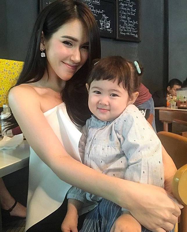 MThai.com - Gossip | จิ๊บ คีตภัทร-น้องพลอยเจ อยู่ด้วยกันก็จะน่ารักมุ้งม ...