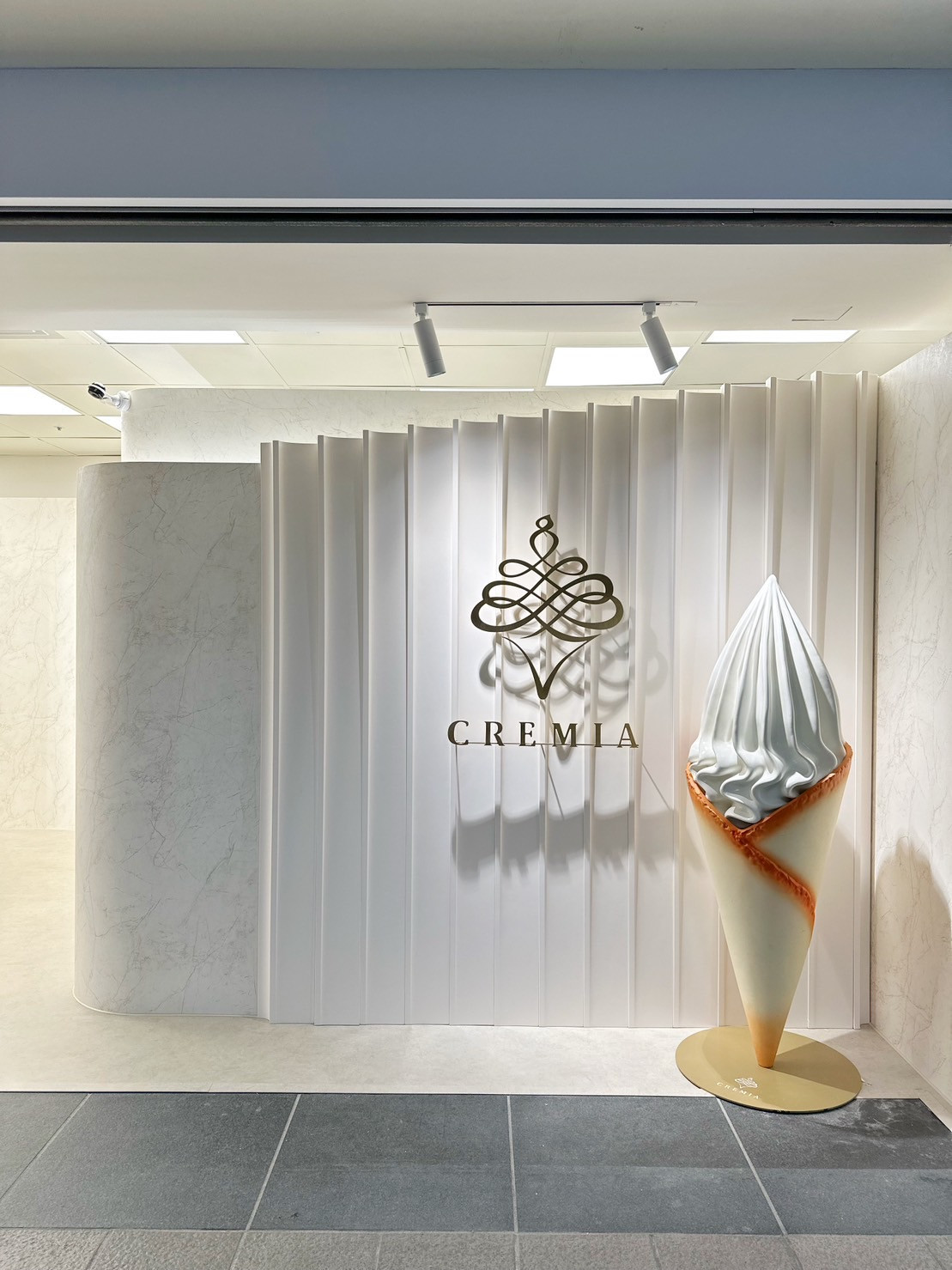 CREMIA必吃口味！北海道冰淇淋之神CREMIA「麝香葡萄」全球獨賣，開賣時間、售價公開 | LINE購物