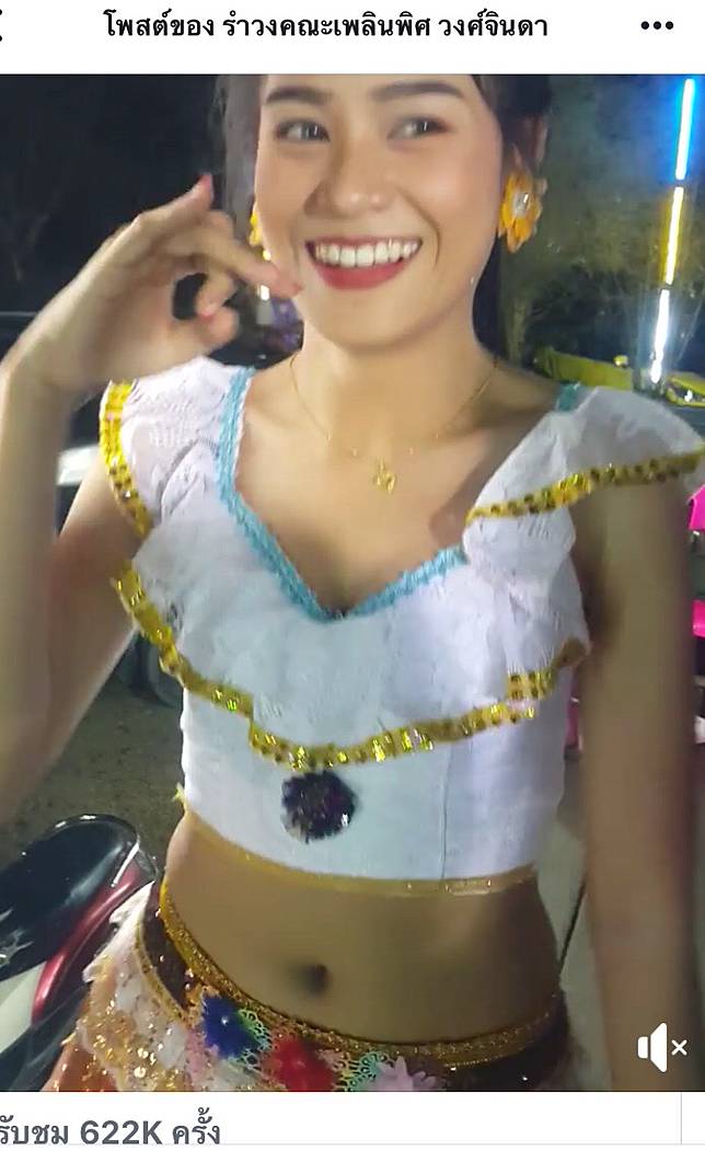 77kaoded | รำวงเพชรบุรี มากด้วยนางรำในวัยเรียน น้องน้ำเต้นสวยยิ้มน่ารัก มีผู้ชมคลิปกว่า 5 ล้านครั้ง0