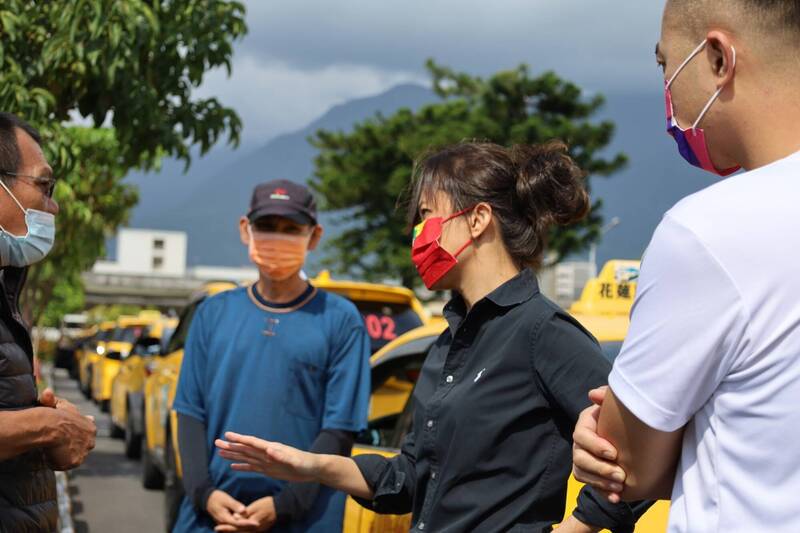 每日收入不到700元 花蓮車站運將陳情Kolas | 自由電子報 | LINE TODAY