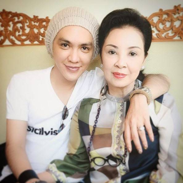 SpringNews | " ดัง พันกร" โพสต์ส่งกำลังใจ " คุณหญิงกอแก้ว" ปมศึกสายเลือดตระกูล " ณรงค์เดช"