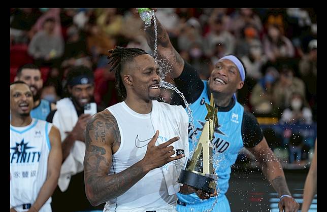 霍華德37分13籃板8助攻 榮獲T1首屆明星賽MVP | TSNA | LINE TODAY