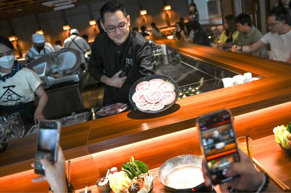 “Shabu Nashi” ร้านเล็ก ๆ แต่ตั้งใจทำ bucket list ของ “ธนา เธียรอัจฉริยะ ...