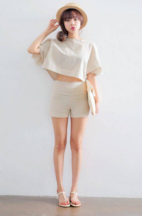 Akeru Feed | How To แต่งตัวยังไงให้ดู " เซ็กซี่" ในหน้าร้อนนี้ [ฉบับสาววัยใส]