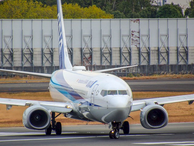 50年前と大違い ロングセラー機「ボーイング737」の大変身（乗りものニュース）