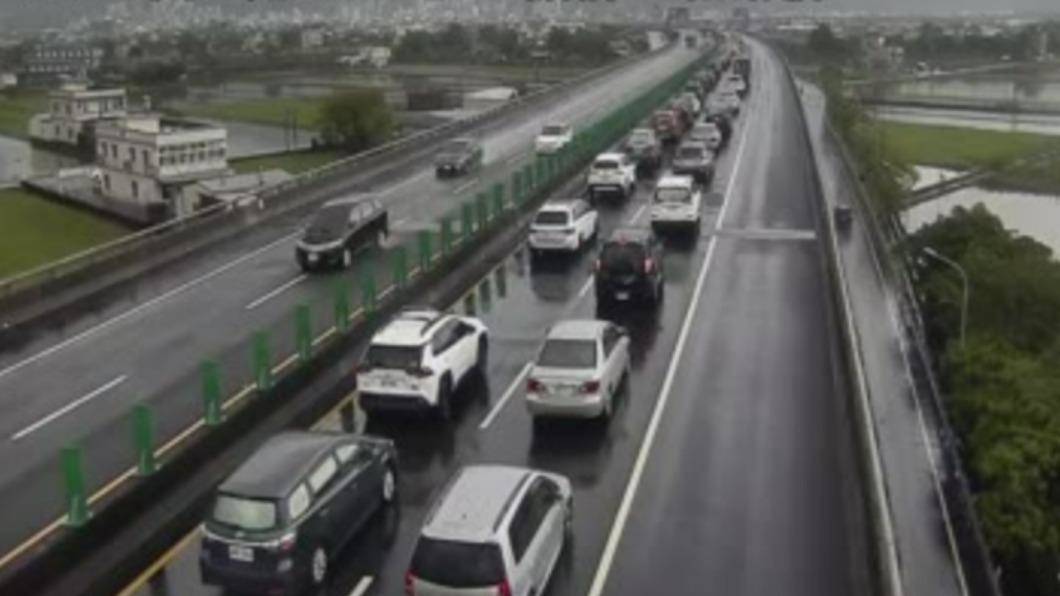 梅花颱風進逼！宜蘭回來別走台9線 國五取消高乘載 | TVBS | LINE TODAY