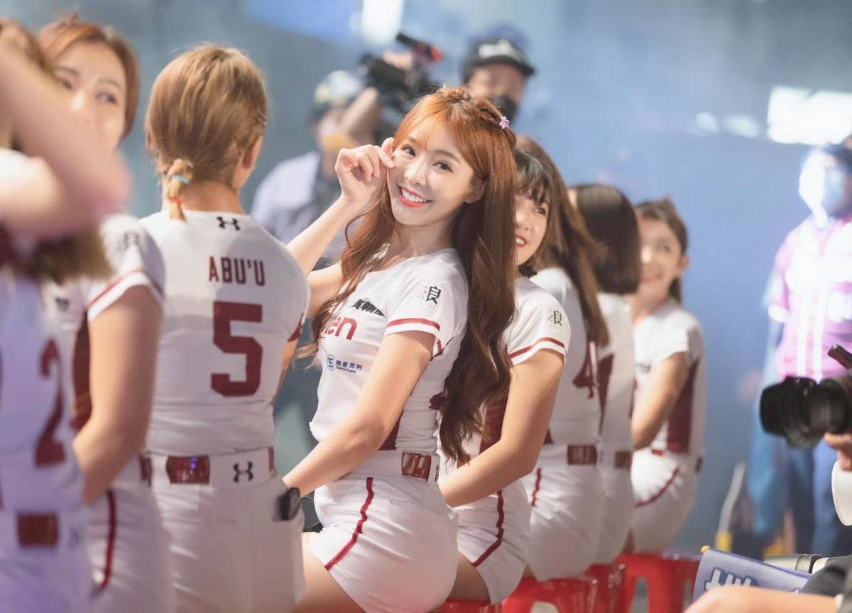 前男友爆料倪暄劈腿陳晨威 經紀公司澄清：絕無影射情節 | TSNA | LINE TODAY