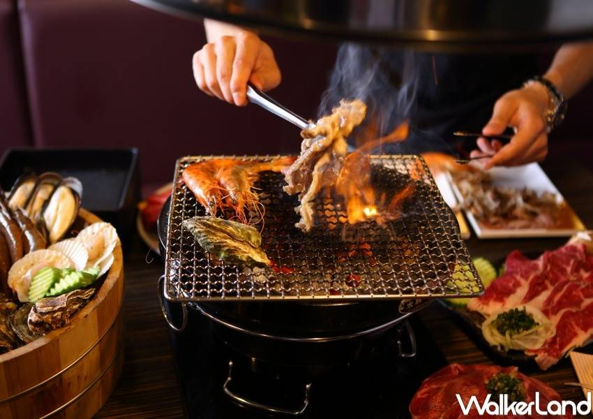 穿粉紅色送龍蝦！燒肉眾吃到飽「父親節穿粉紅色」免費送波士頓龍蝦，燒肉控約「父親節、七夕情人節」扮成芭比吃燒肉。 | WalkerLand 窩客島 | LINE TODAY