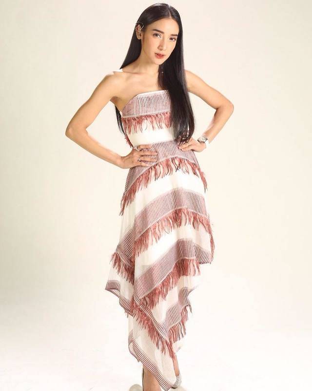 Spiceee.net | ทรงผมฮิตตลอดกาล! 40 ไอเดีย "ผมยาวแสกกลาง" ทำแล้วดูดี ดูแพง หนุ่มๆช๊อบชอบ