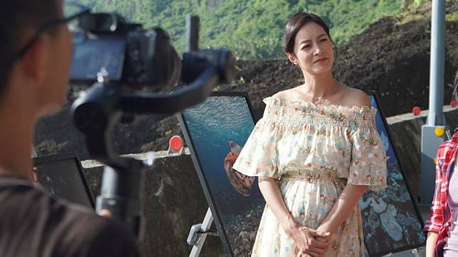 Janet懷孕出外景「熱到快昏倒」 狂戳逼哭淘汰選手：變態嗎 | TVBS | LINE TODAY