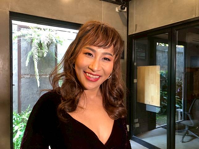 "ลาล่า" เปิดใจแล้วควง "เล็ก เจษฎา" แต่งงานจริงหรือไม่" | TNN ช่อง16 ...