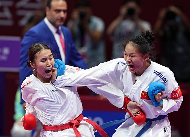 China's Li wins karate women's kumite 68kg gold at Hangzhou Asiad ...