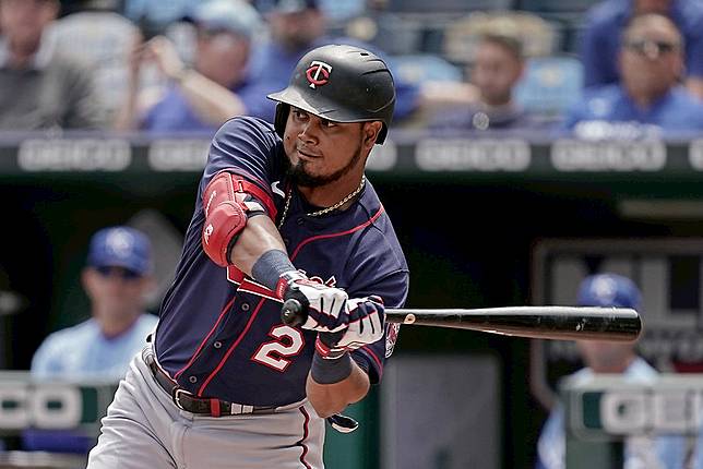 雙城升級先發投手 拿打擊王Arraez交換 | TSNA | LINE TODAY