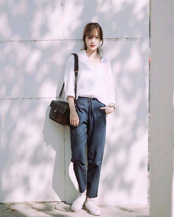 Akeru Feed | รวม 30 ไอเดียแมทช์ " เสื้อเชิ้ตขาว" ให้เก๋ เท่ ไม่เหมือนใคร!