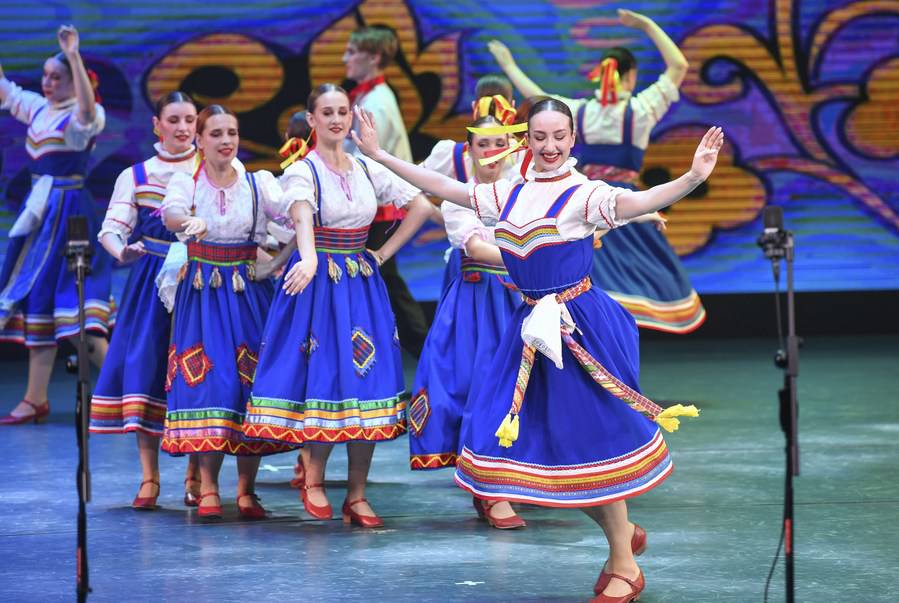 Russian dancer Sofia's tour in Xinjiang | XINHUA | LINE TODAY