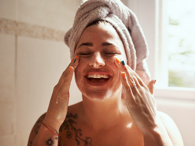 美肌になる！…乾燥肌とオイリー肌で異なる「正しい角質ケア」 #19（ananweb）