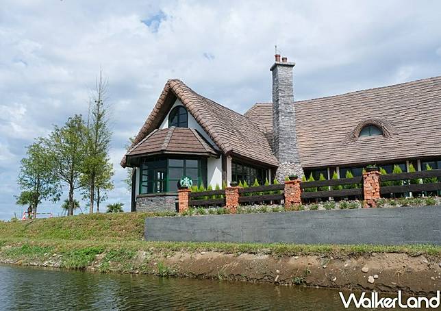 喝咖啡只是順便！被咖啡耽誤的打卡景點「7選星巴克特色門市」休息站就停這，只知道「星巴克落羽松童話小屋」會被笑。 | WalkerLand 窩客島 | LINE TODAY