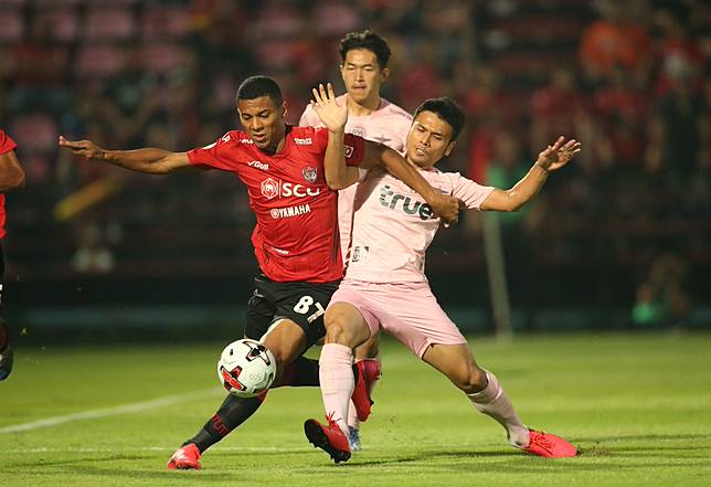 Soccersuck | ยังไม่ฟื้น! "แข้งเทพ" เหมา3ตุง บุกอัด "กิเลนผยอง" ถึงถิ่น 2-1