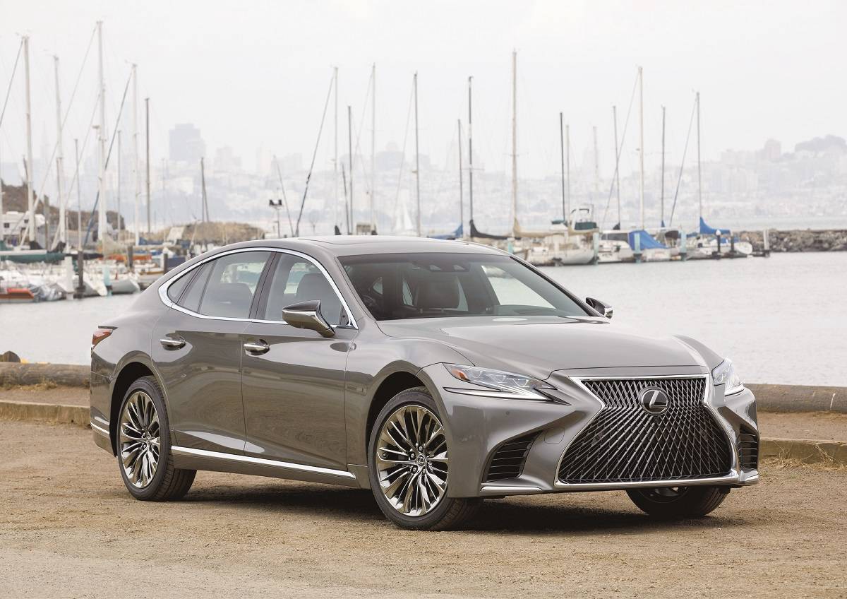 直接下修30萬元！Lexus LS 350超殺上市 | 車訊網 | LINE TODAY
