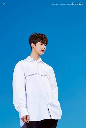 Rabbit Today | เปิดวาร์ปหนุ่มๆ งานดีย์พร้อมประวัติวง ASTRO