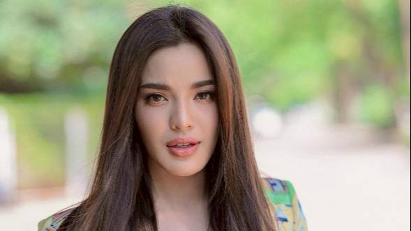 "จูน ชลฤดี" ถูกเซอร์ไพรส์ คุกเข่าขอแต่งงาน | WeR NEWS | LINE TODAY