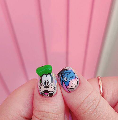 Ladyissue Magazine | ย้อนวัยเด็ก! 30 ไอเดียเพ้นท์เล็บลายการ์ตูน ปลุกความสดใสให้ตัวคุณ