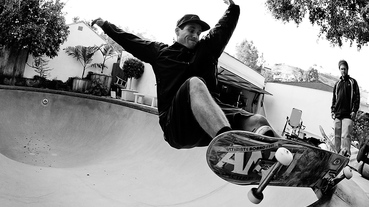 起點群像 / 正港音速狂人傳奇：持續奔馳的 John Cardiel | LINE購物